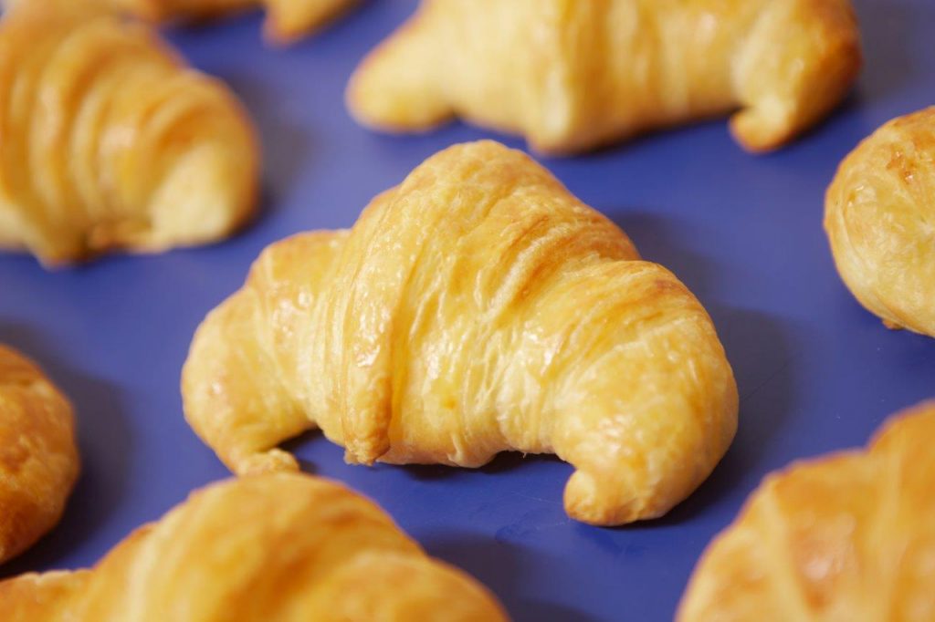 Prebaked Plain Croissant (small) – Chez Jean-Claude Patisserie